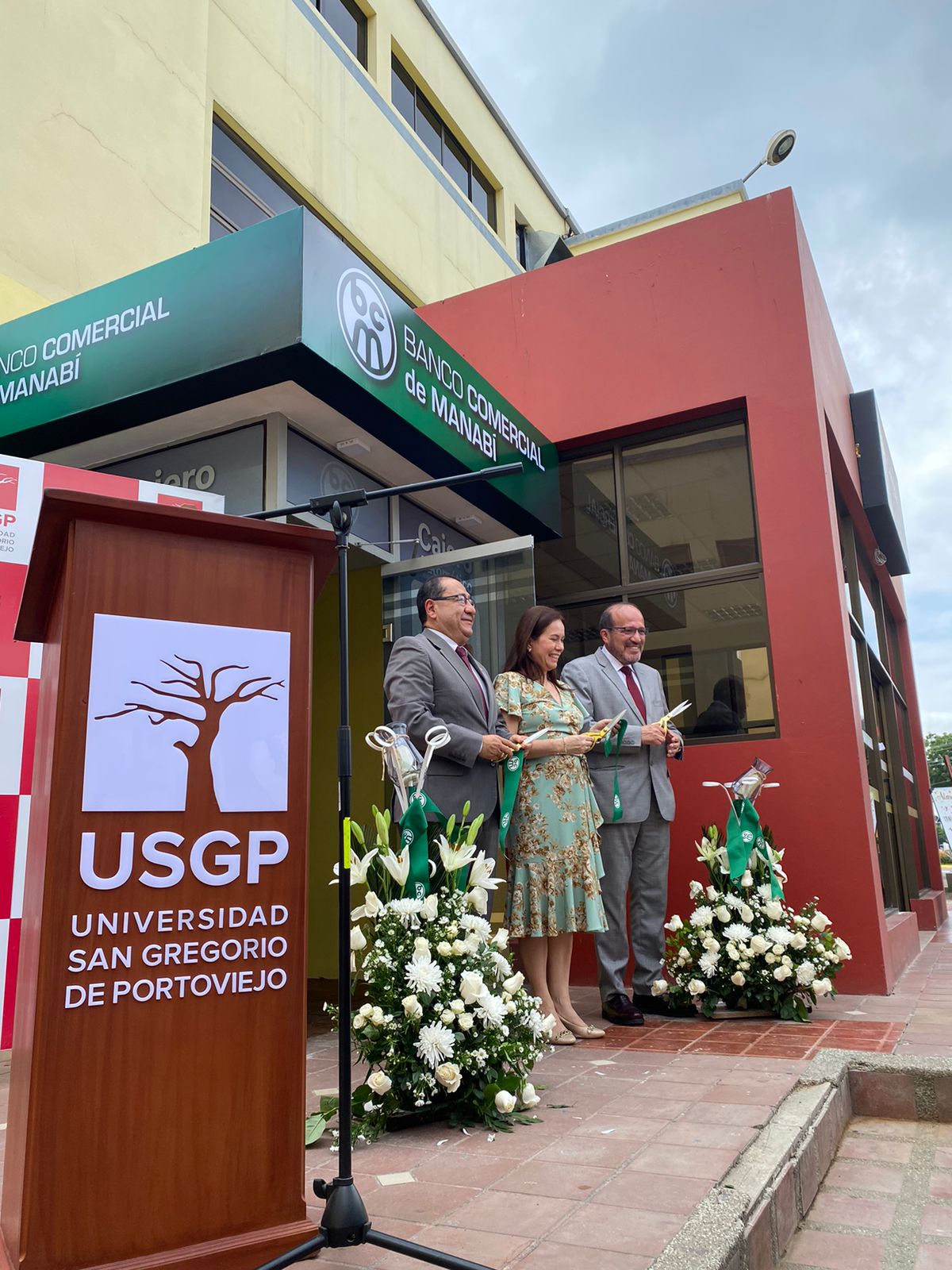 MANABÍ Banco Comercial de Manabí inaugura cajero en la USGP - Infórmate ...