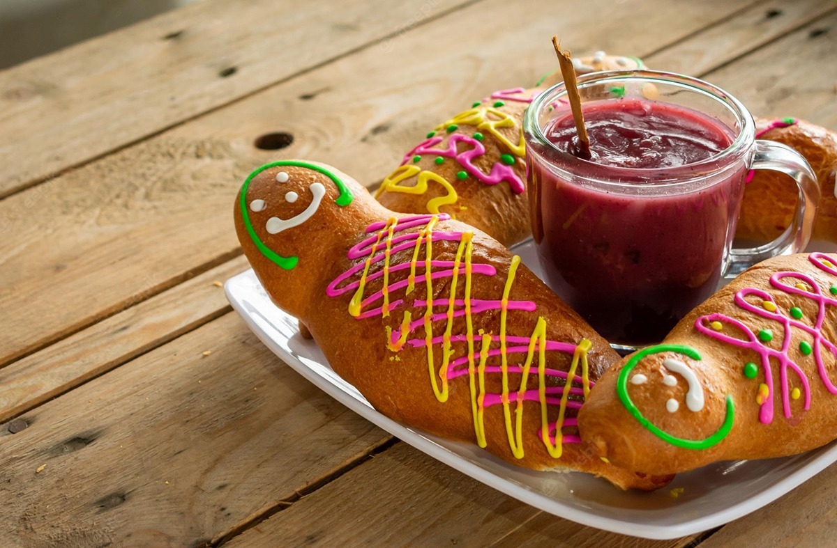 ECUADOR La colada morada y las guaguas de pan, tradición deliciosa en ...