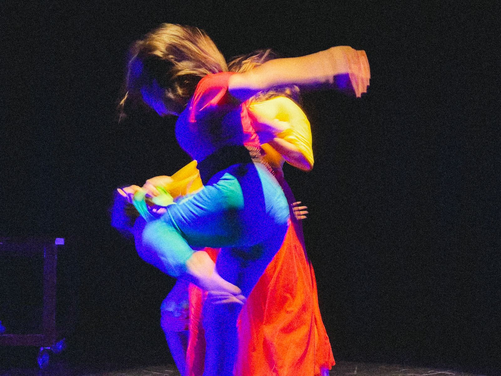 MANABÍ Cierre del 25 Encuentro Internacional por la Danza con homenajes ...